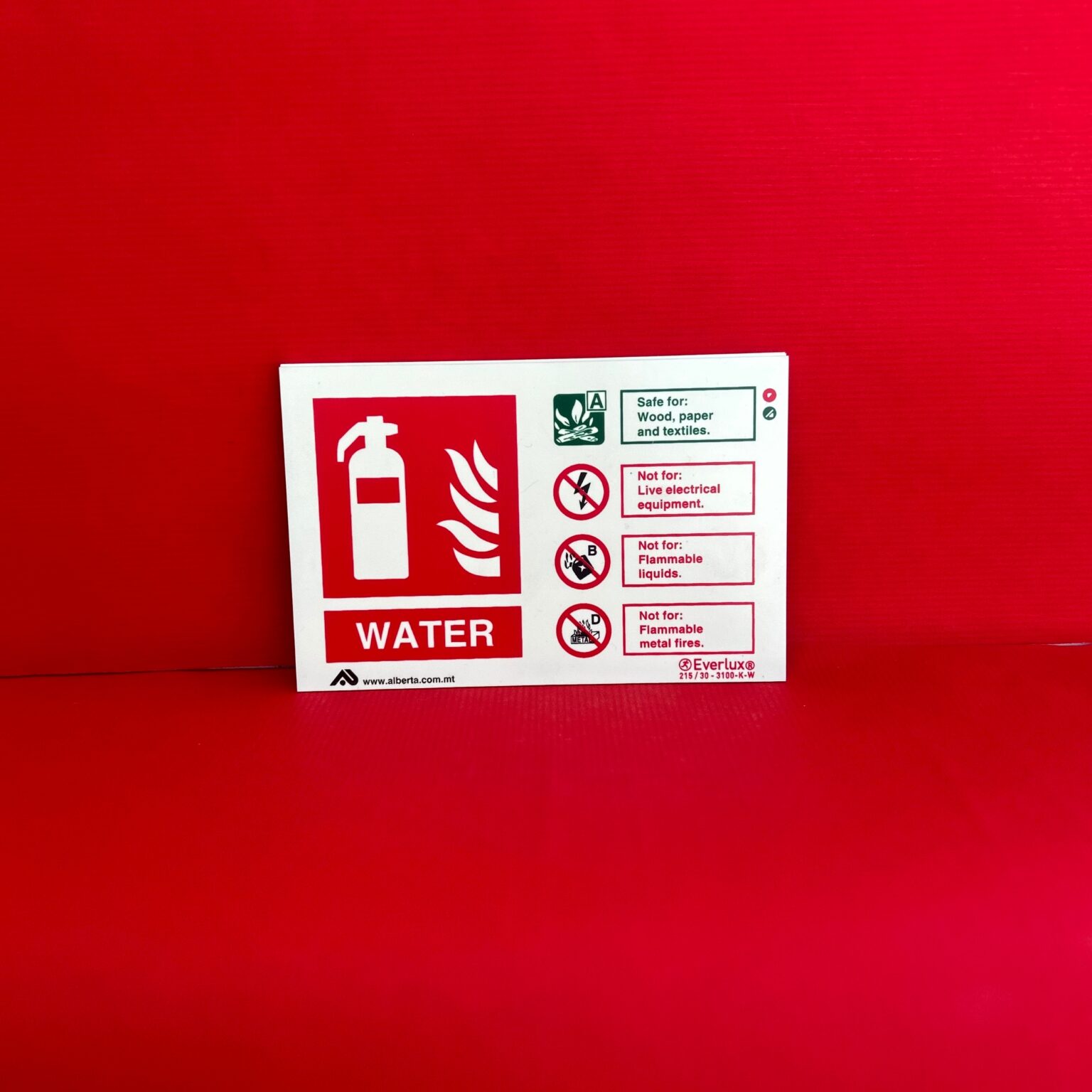 Fire Extinguisher Photoluminescent Sign - Alberta Malta